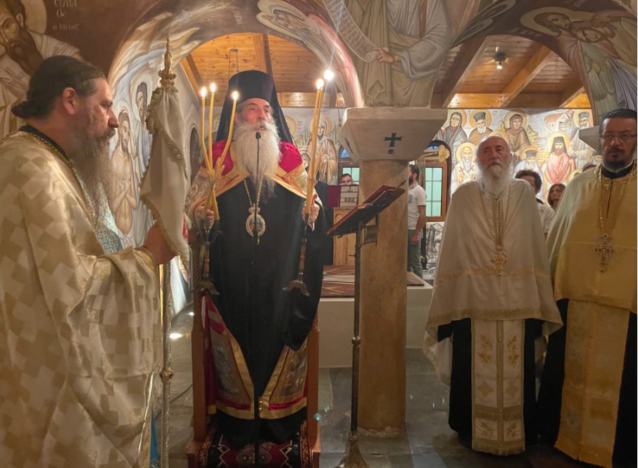 Μητροπολίτης Πειραιώς: "Φτάνουν οι άνθρωποι στο σημείο να πιστεύουν ότι ...
